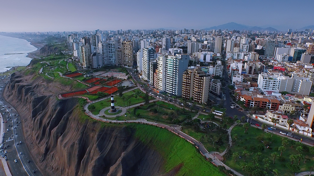 Confirman hallazgo de un cementerio colonial en parque de capital ...
