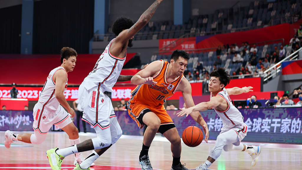 CBA: Los Guangdong Southern Tigers doblegan por 131-108 a los Shanghai ...