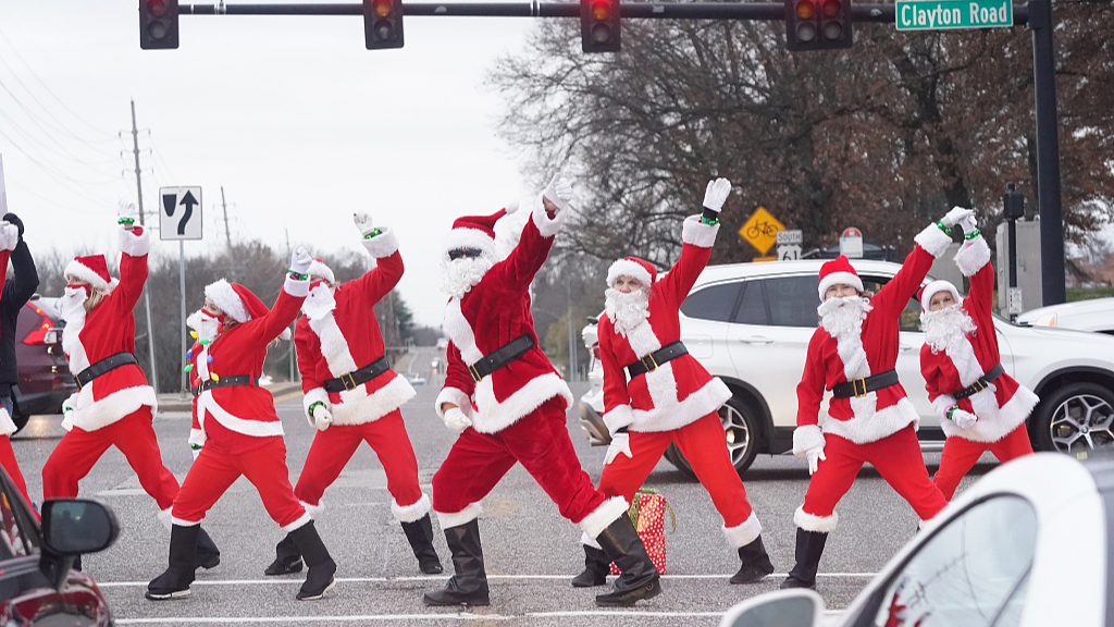 Los diferentes Papá Noel en todo el mundo envían bendiciones de varias ...