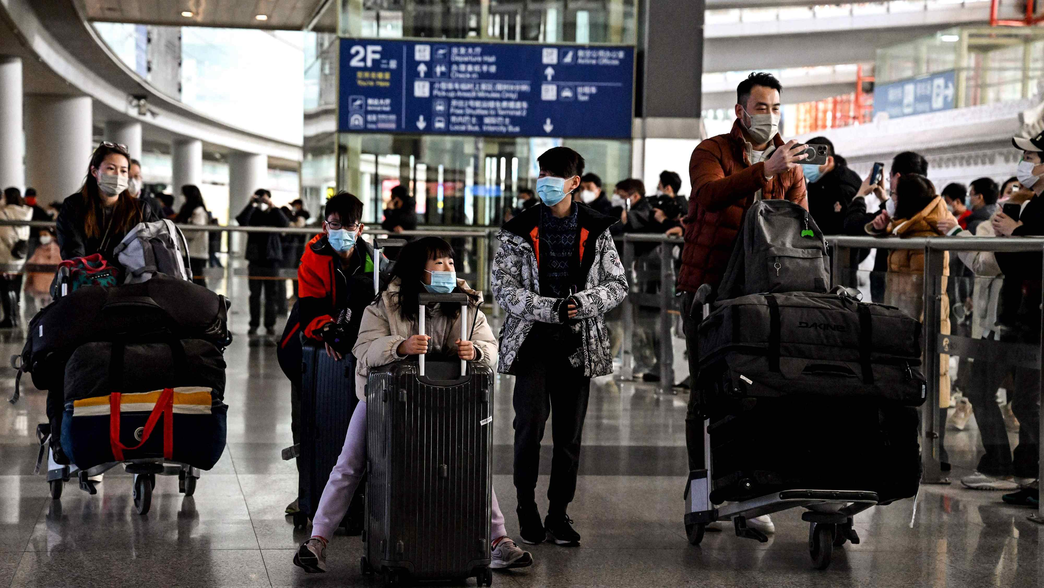 China relaja las restricciones a los vuelos internacionales - CGTN en Español