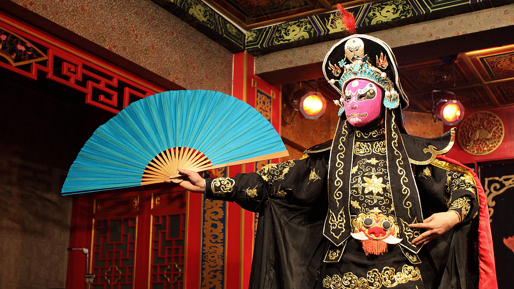 Los secretos detrás de los trucos mágicos de la Ópera de Sichuan - CGTN ...
