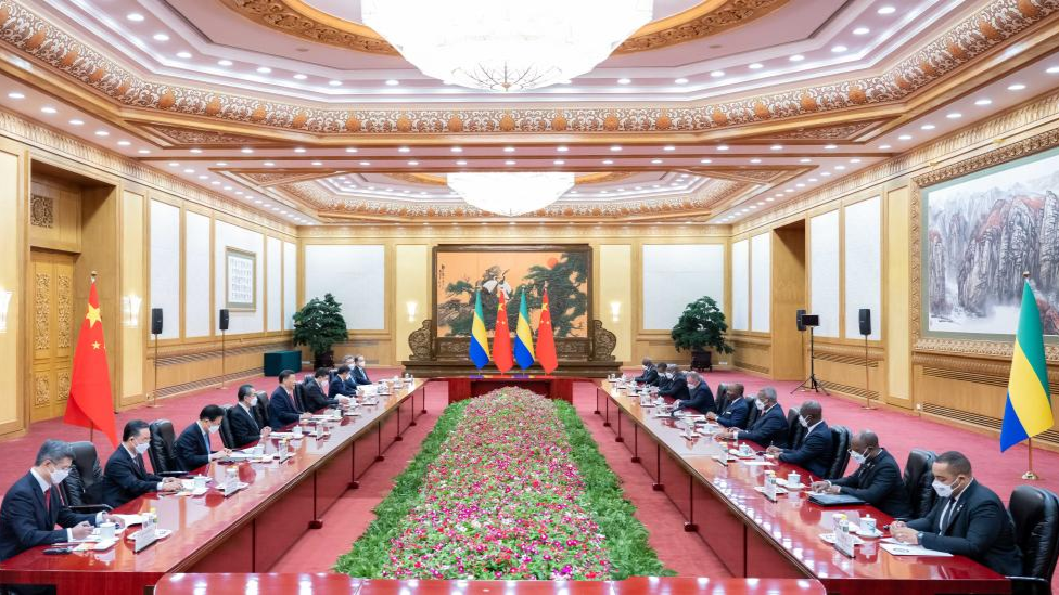 Xi Jinping: Elevar las relaciones China-Gabón a una asociación de ...