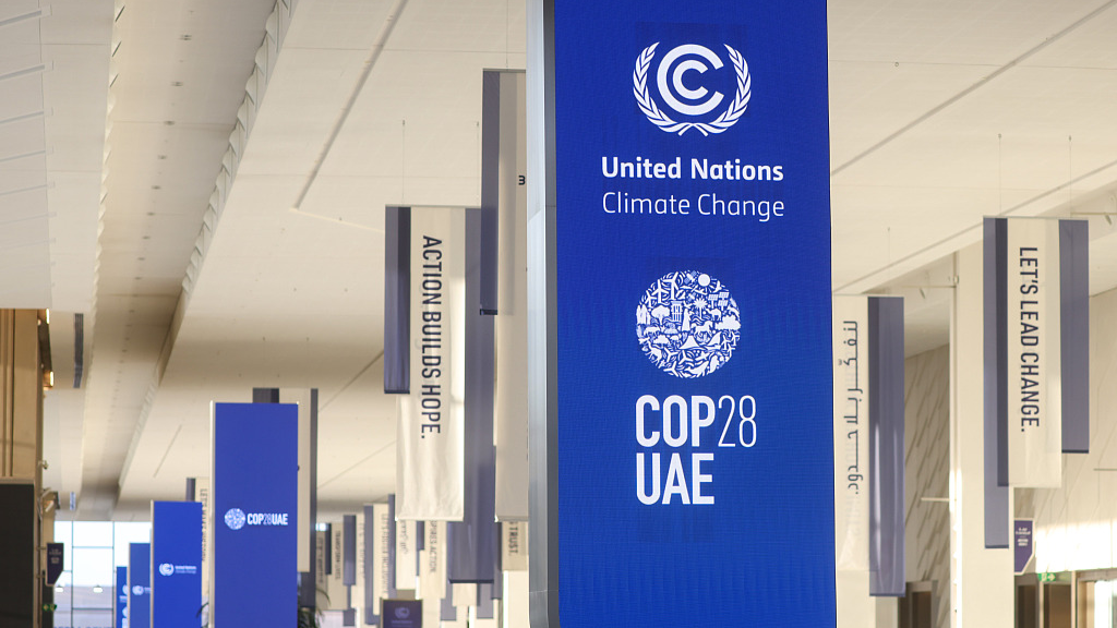 La COP28 prioriza la reducción de los combustibles fósiles - CGTN en ...