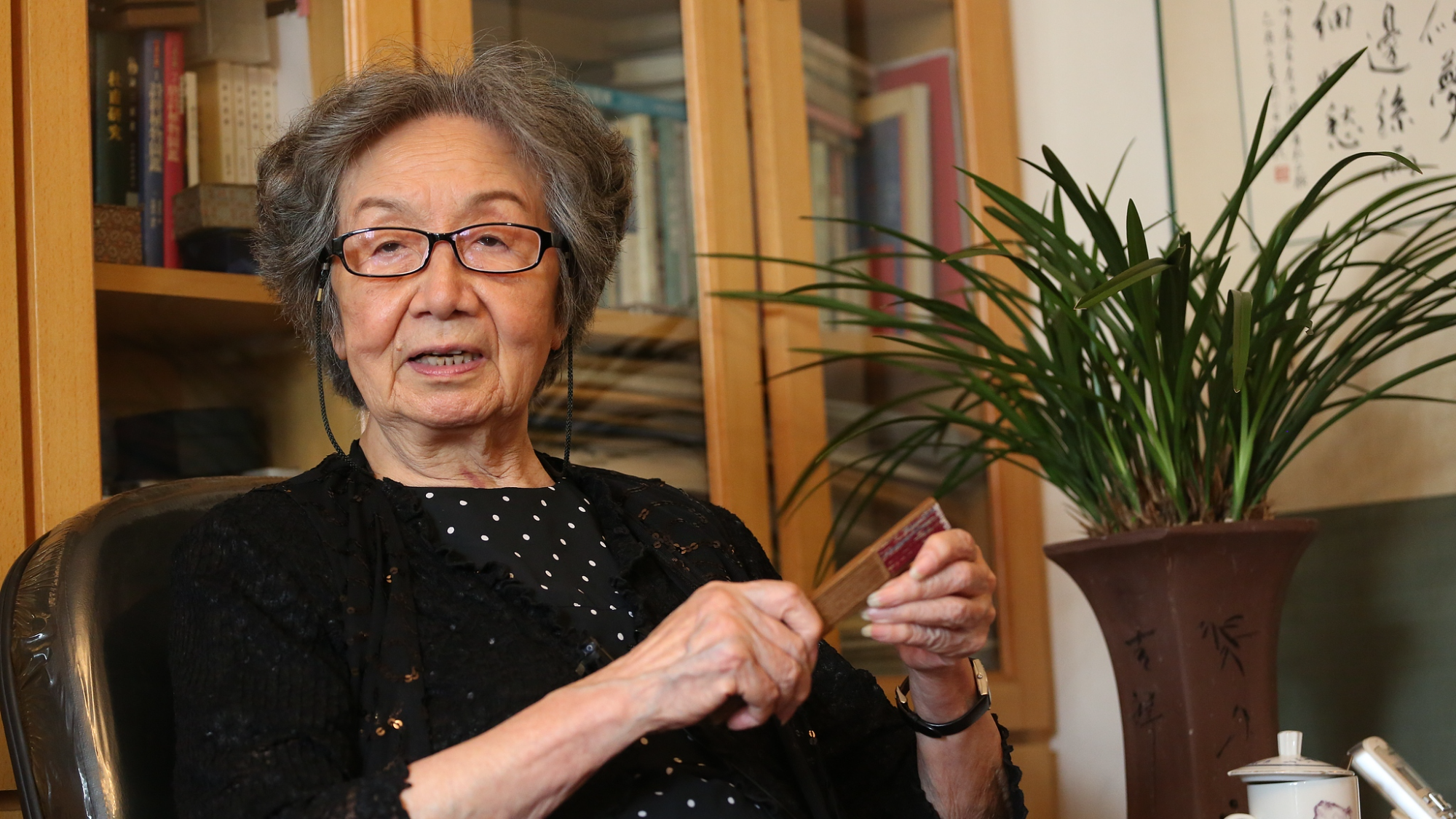Fallece maestra de la poesía china Ye Jiaying a los 100 años - CGTN en ...