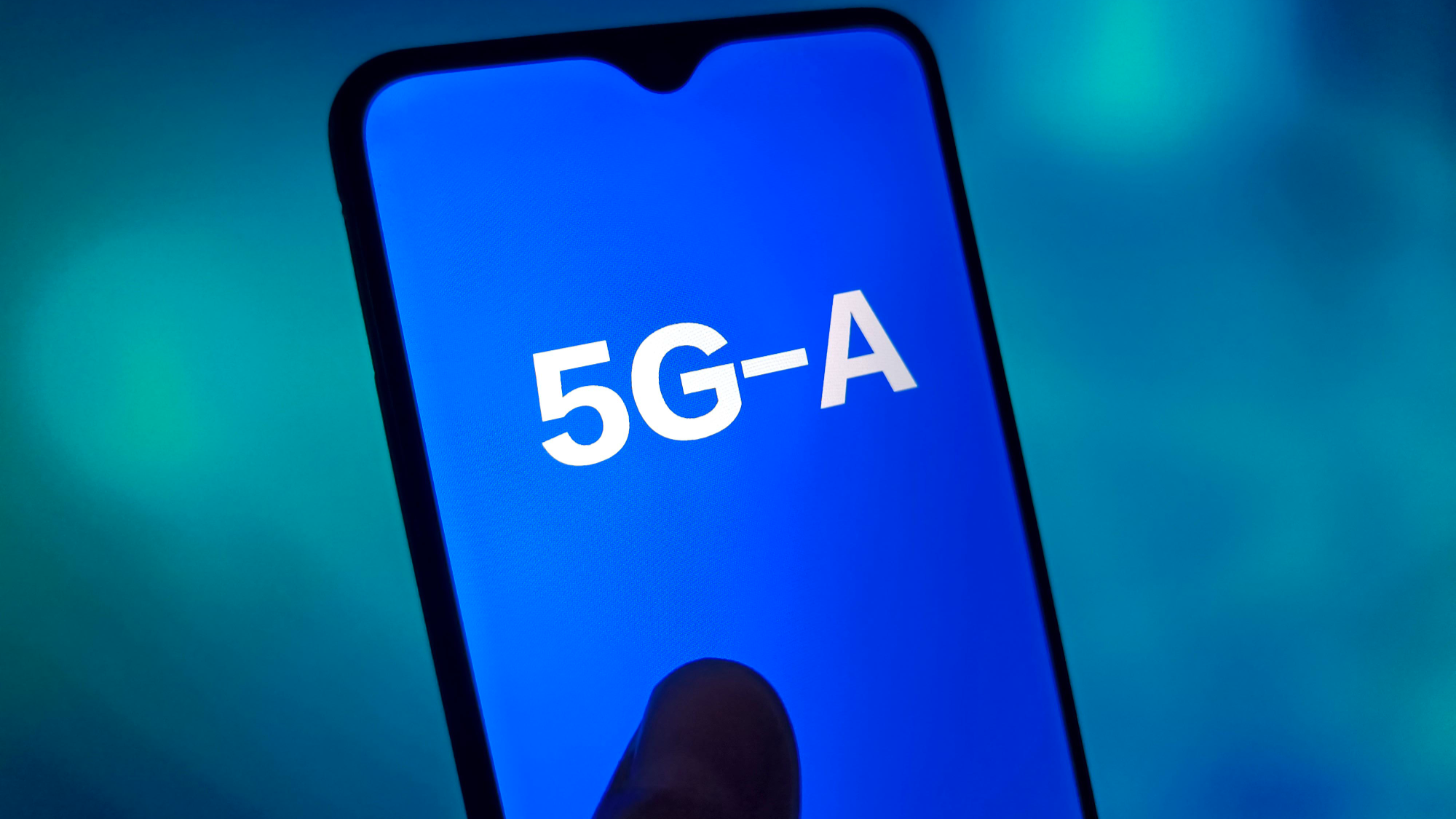 China comienza a implementar la red 5G-A que promete una conectividad ...