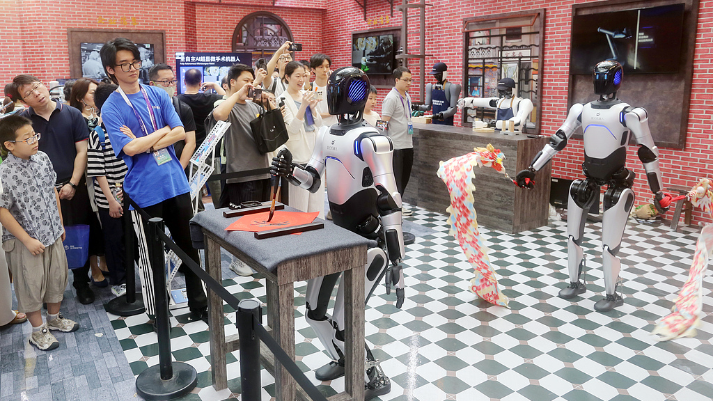 WAIC 2025 Shanghai deslumbra con su exhibición de robots inteligentes ...