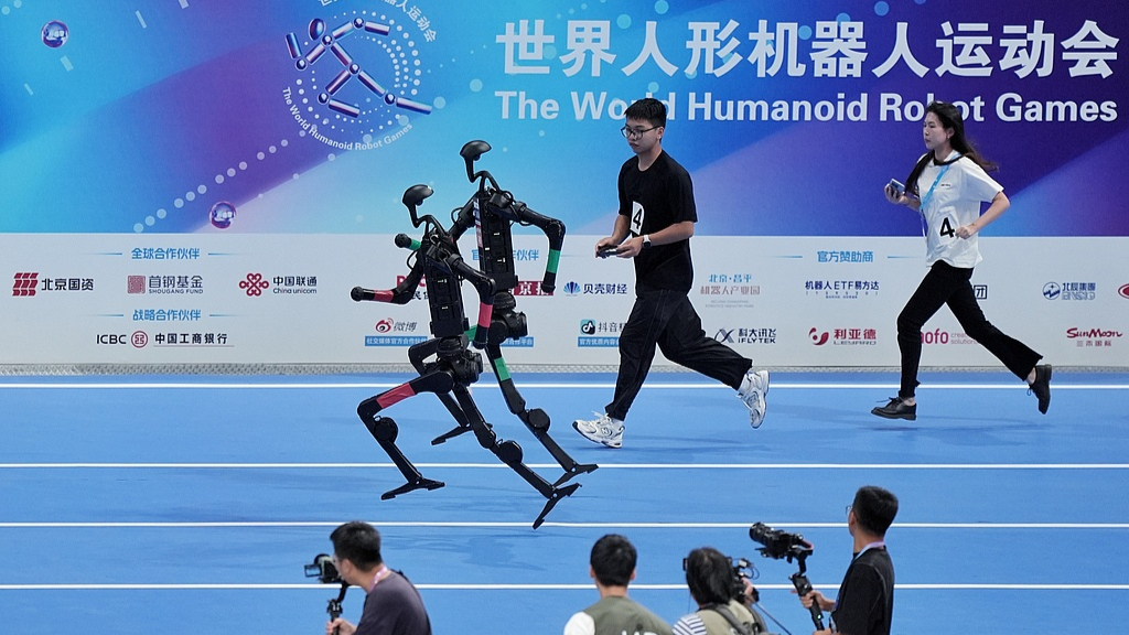 Concluyen en Beijing los primeros Juegos Mundiales de Robots Humanoides - CGTN en Español